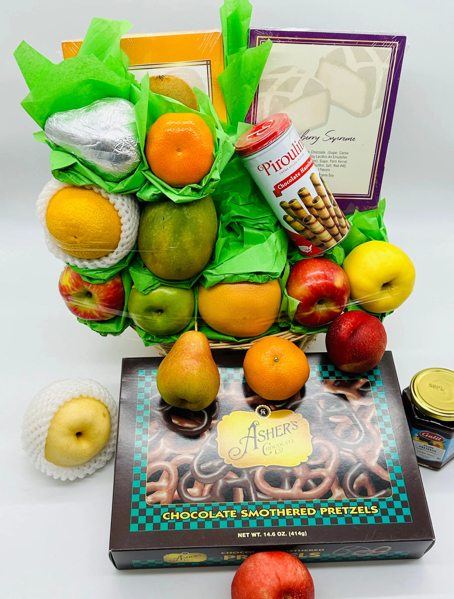 Classic Fruit Basket | Fresh Seasonal Fruits & Gourmet Gifts